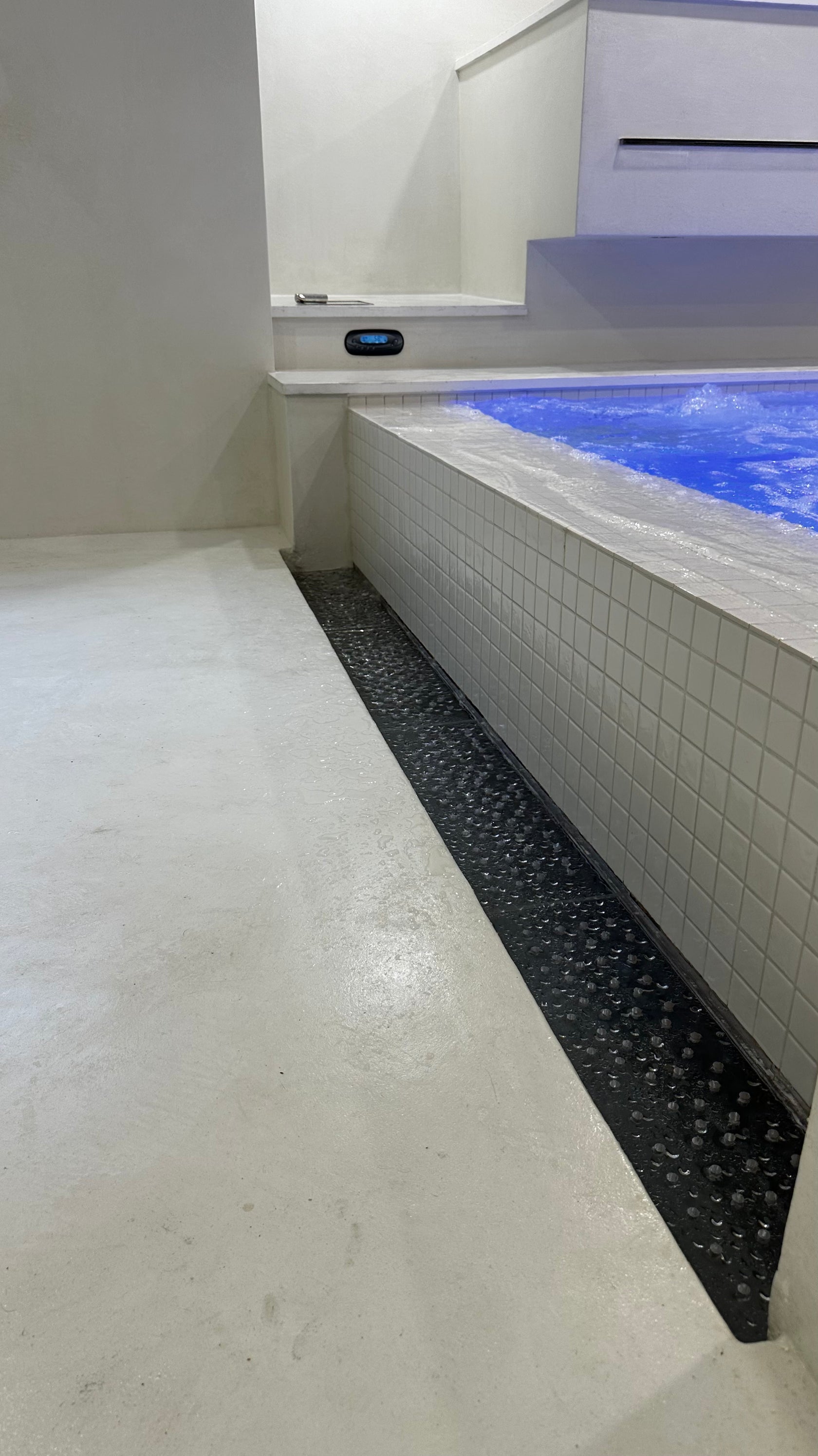Microcement | Microcement Wall and Shower | 5 Star Finishes Ltd.
